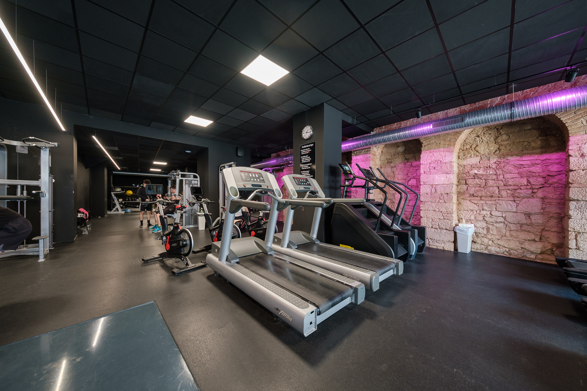 MARVEL GYM - Klubové fitko plné designu